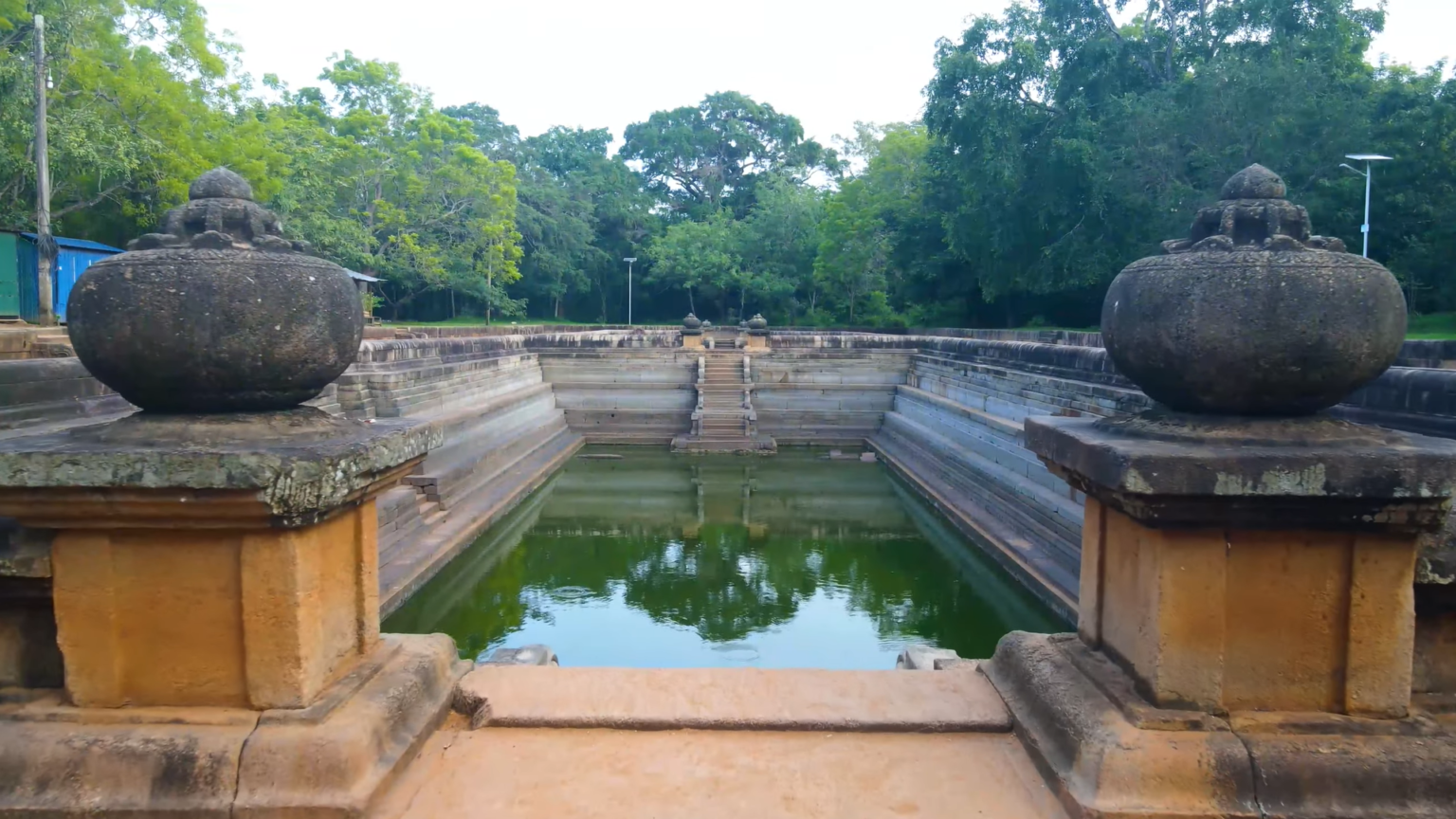 Twin Ponds (Kuttam Pokuna) | Sri Lanka Wonders